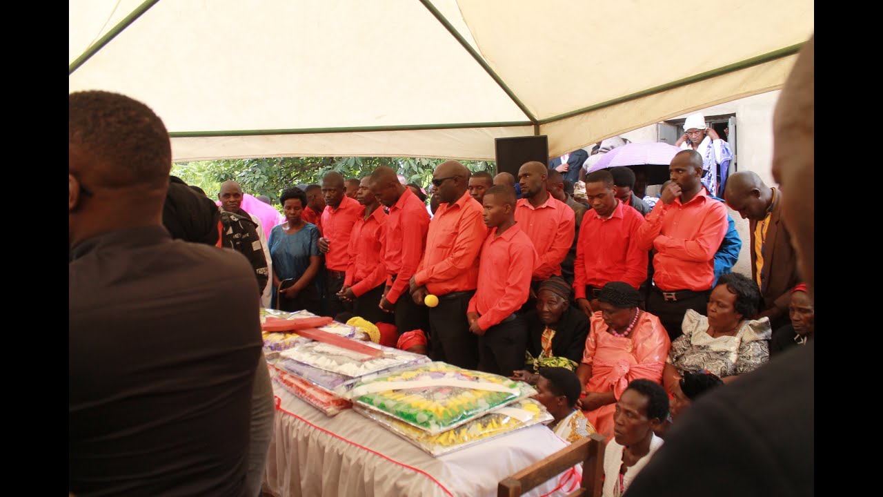 KAMWOKYA CHOIR PERFORM SONGS TO BAFUMBIRA PEOPLE - #KISORODISTRICT ...
