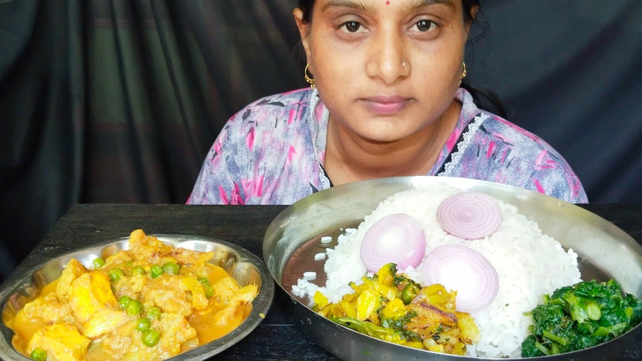 BigBites Gobi Panir Motor Curry, Sak Vaja, Alu Korola, Onion। Indian ...