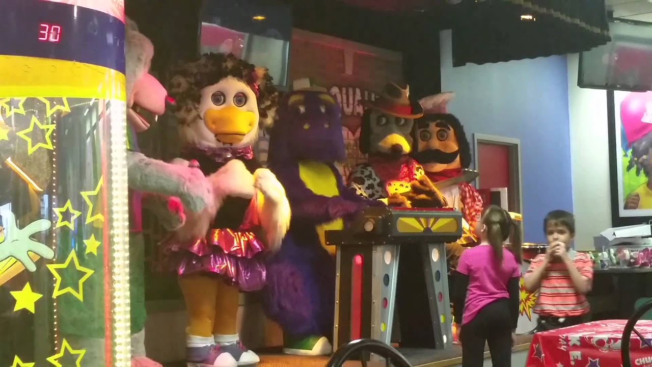 Chuck e cheese band - YouTube