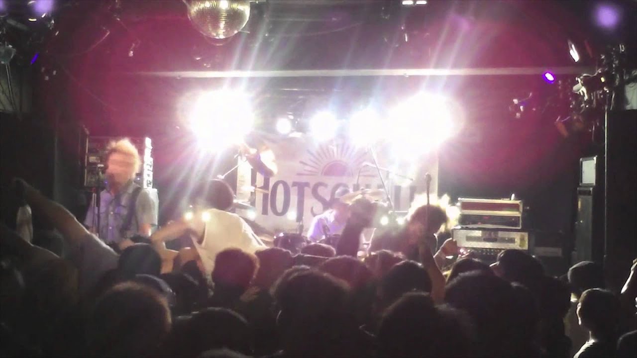 YURIAH (LIVE) / HOTSQUALL - YouTube