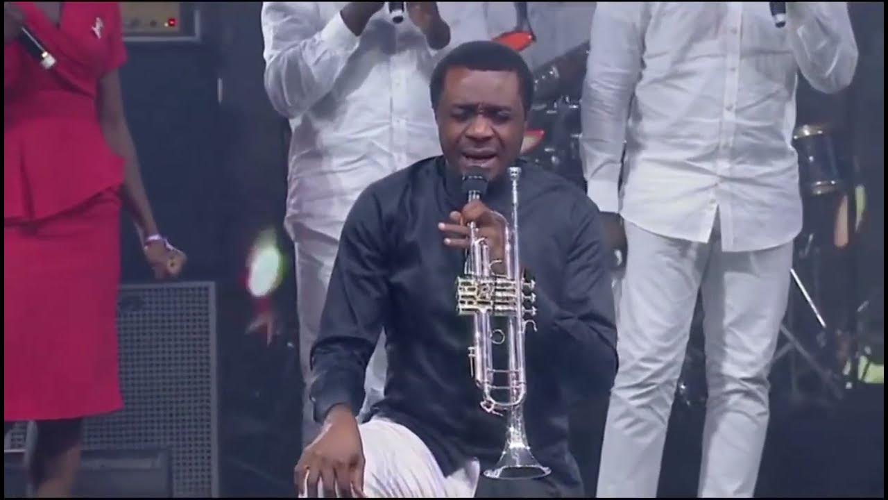 Worship Medley: Olorun Agbaye (God of the Earth) by Nathaniel Bassey at The Experience 2021 ...