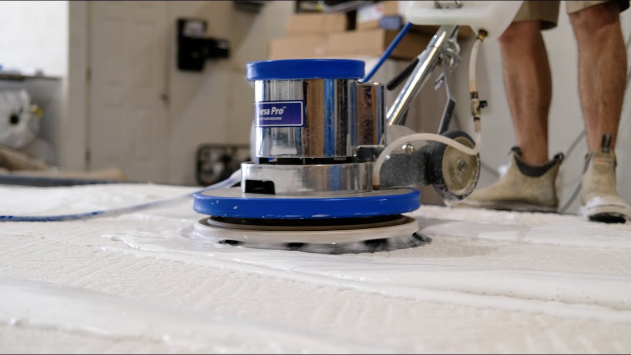 Close Up Scrubbing & Deep Cleaning White Area Rug - YouTube