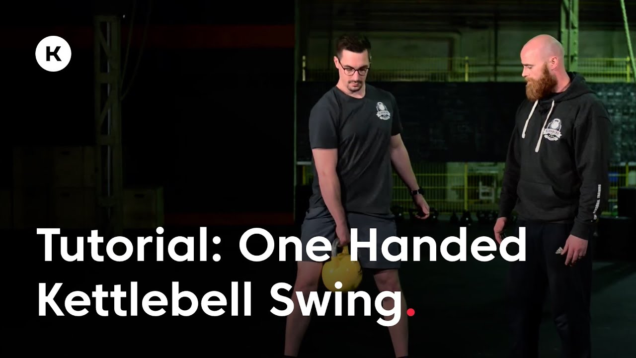 Tutorial: So geht der "One Handed Kettlebell Swing" - YouTube