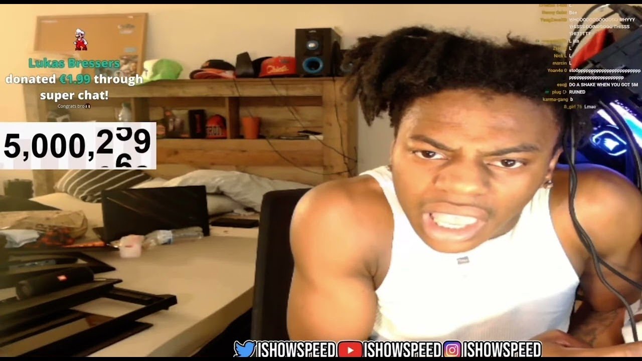 ISHOWSPEED'S PC FELL ON HIS HEAD/WATCH HIS EXPRESSION!!! #shorts - YouTube