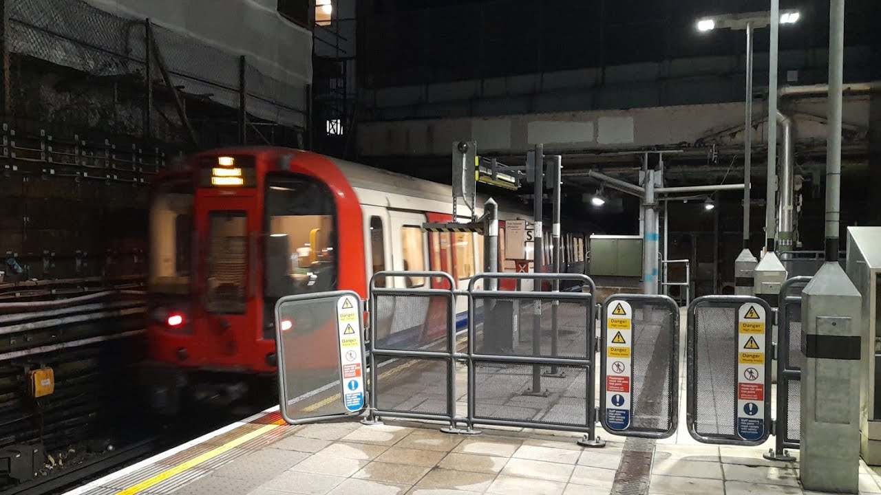 London Underground, London Overground And Elizabeth Line Train Services ...