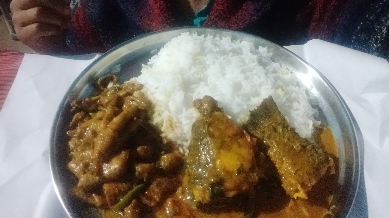 fish curry spicy chicken skin curry with rice eating - YouTube