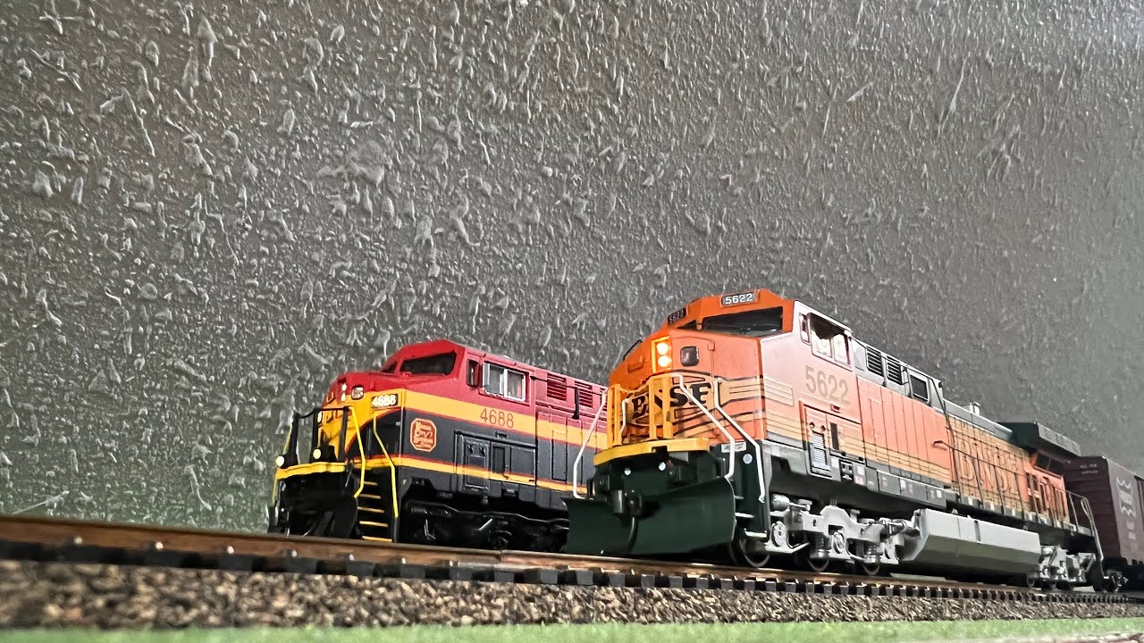 unboxing ho scale train show haul - YouTube