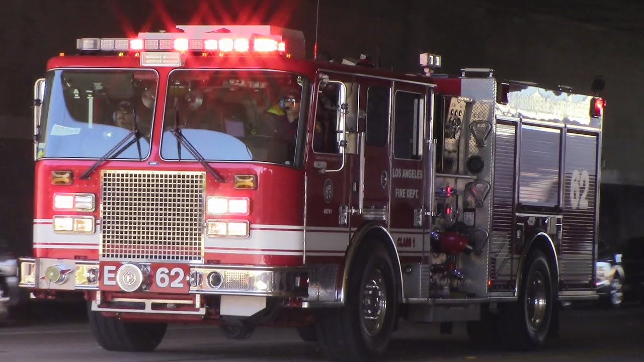 LAFD Engine 62 Responding - YouTube