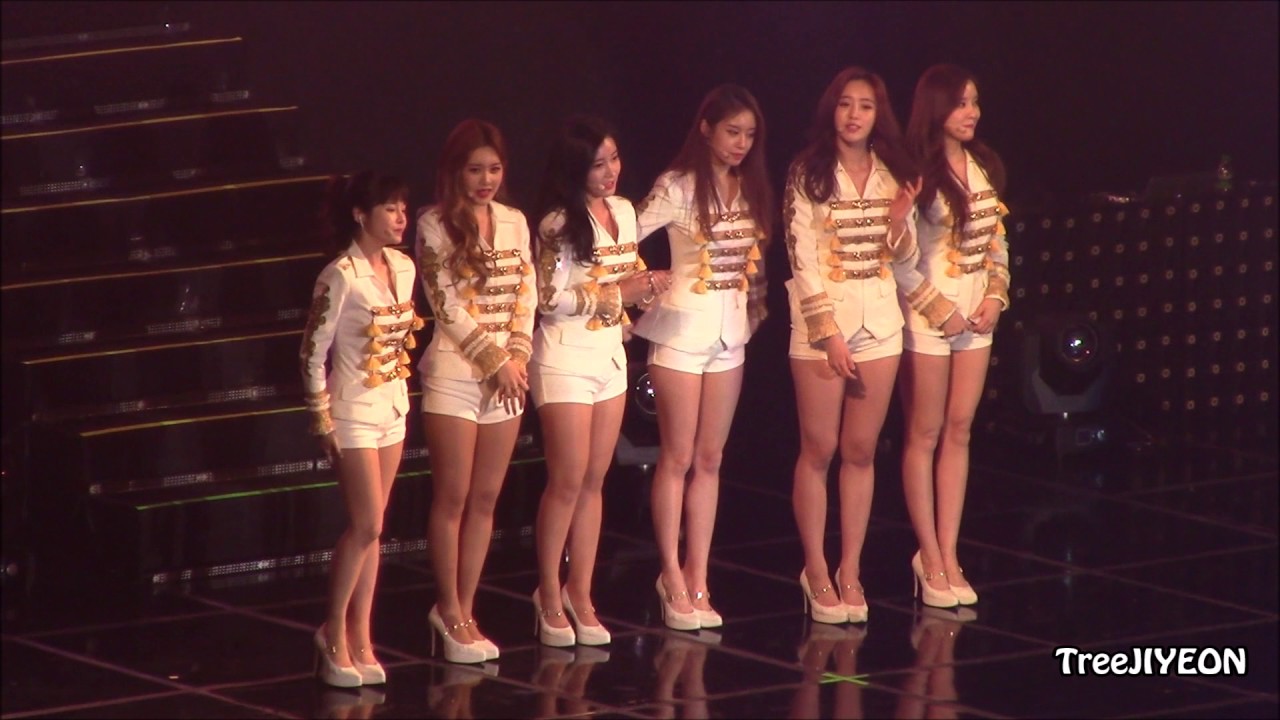 [FanCam] T-ARA greetings on stage : 2017 SGC super live - YouTube