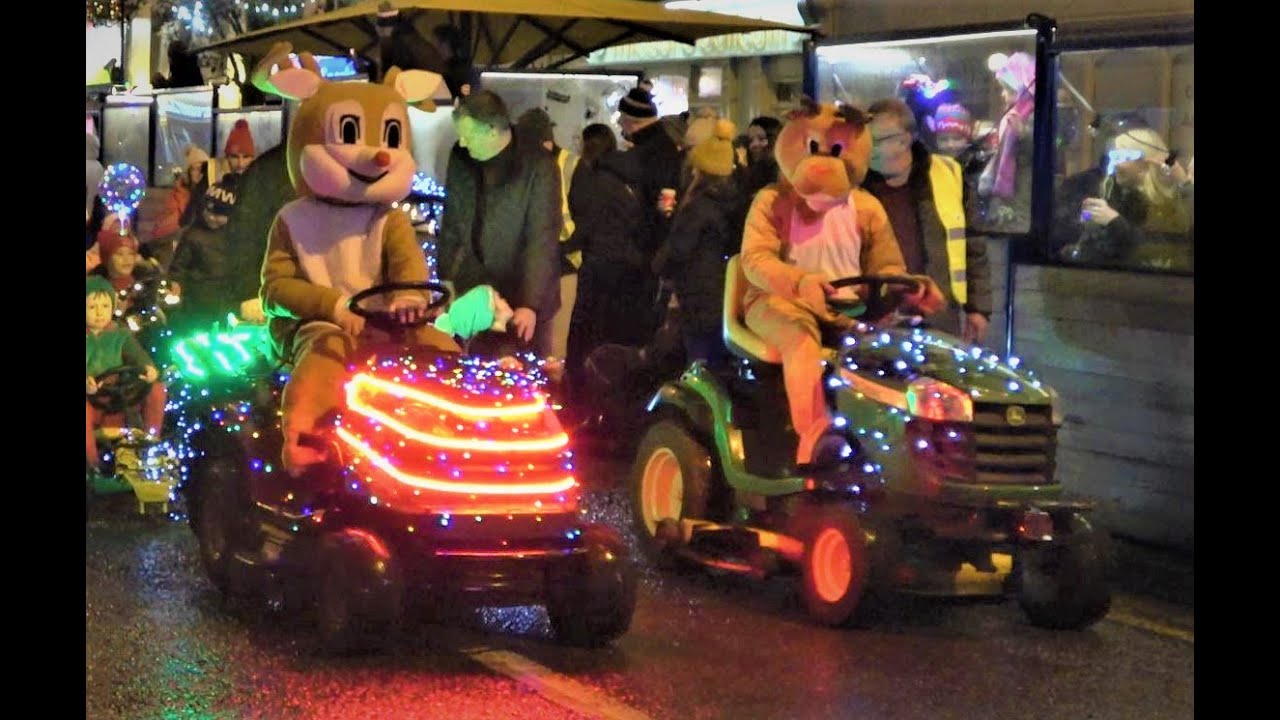 Christmas tractor run nenagh 2022 - YouTube