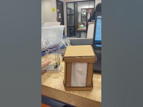Arduino Night Light using the photo sensor - YouTube