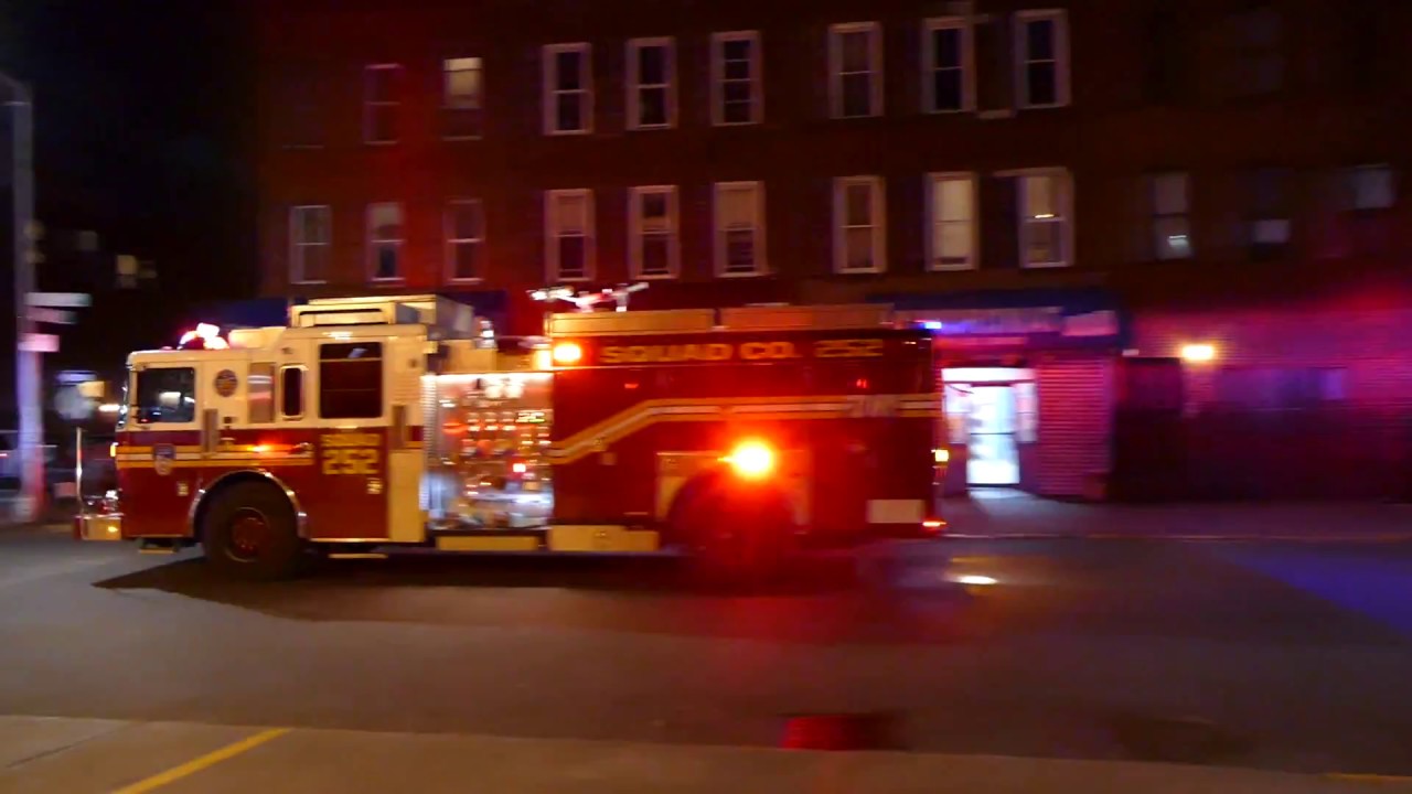 FDNY Squad 252 passes the Tin House with real Q siren - YouTube