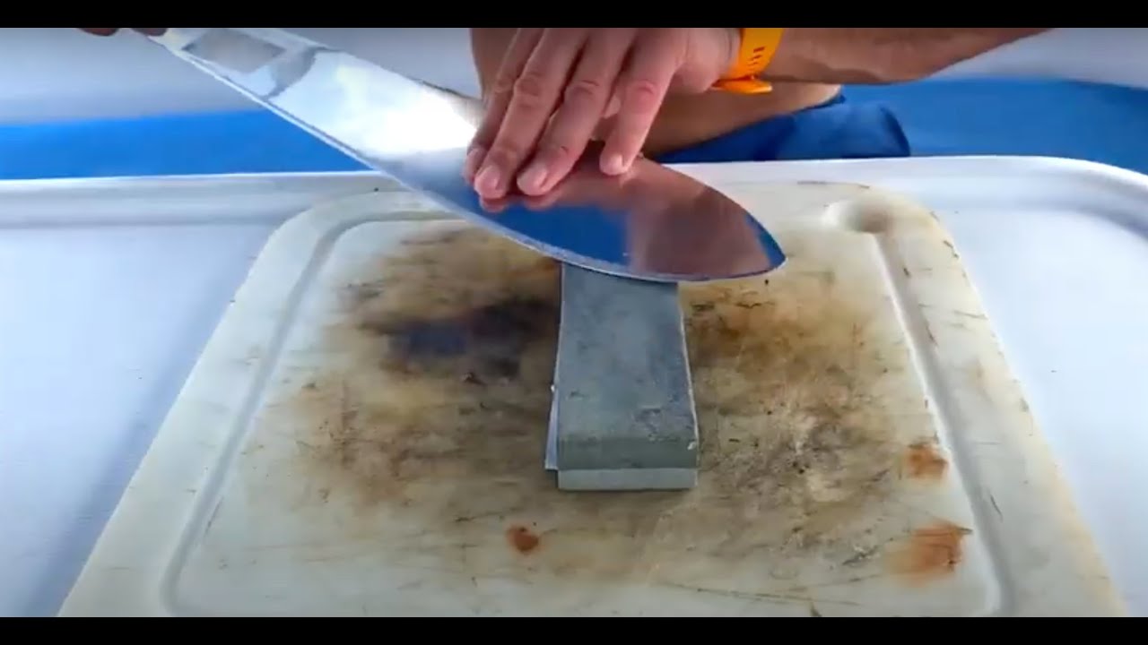 How to razor sharpen your dull Machete like a pro! (Ep. 32) - YouTube