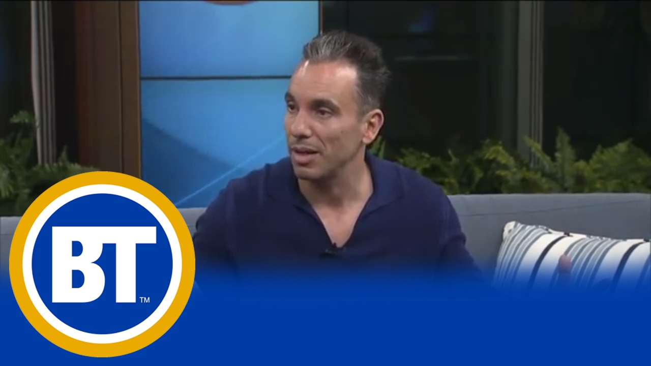 2016's Just For Laughs Comedian of the Year, Sebastian Maniscalco - YouTube