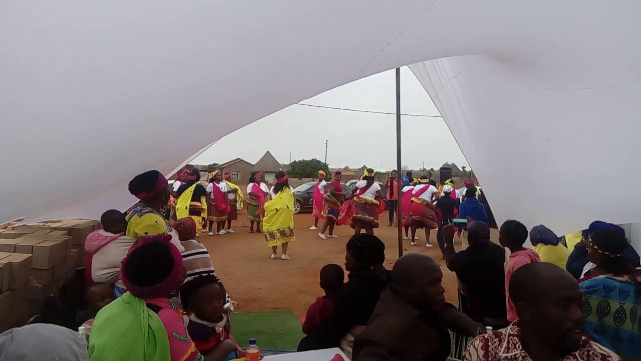 Lobola celebration - YouTube