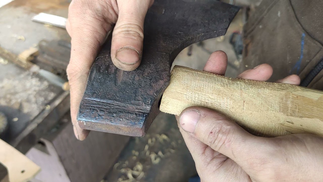 Cum se face o coada de topor - YouTube