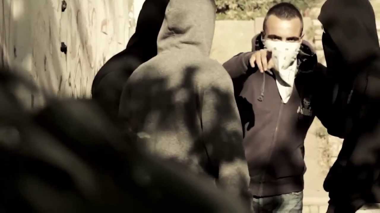 Elinel - Bullet (OFFICIAL VIDEO) - YouTube