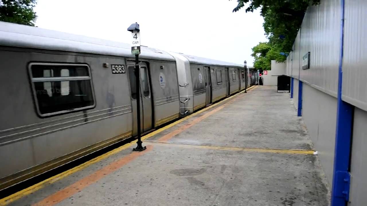MTA NYC Subway St. Louis Car Co. R44 #5384 on the (A) Far Rockaway ...