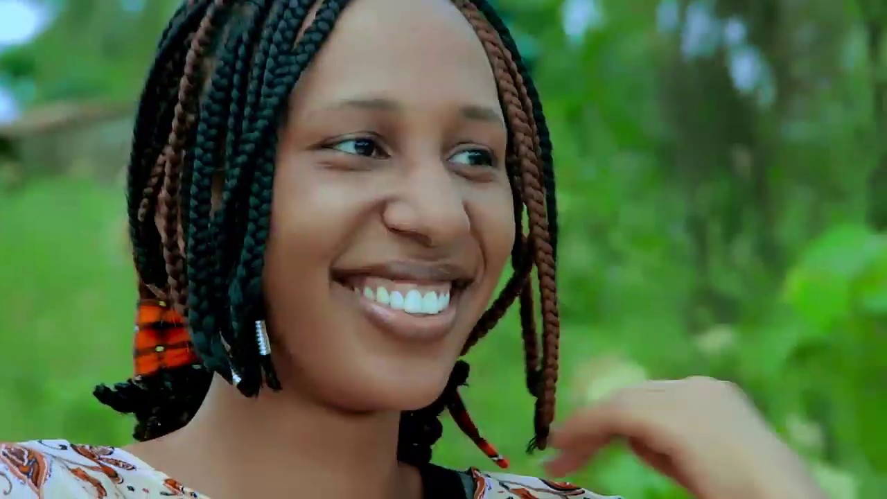 Chipugo - Mapenzi sio Pesa ( Official Music Video ) - YouTube