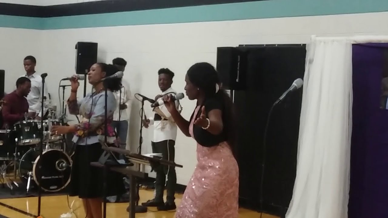 2018 Praise Celebration - Minister Uche Favour - PTCG - YouTube