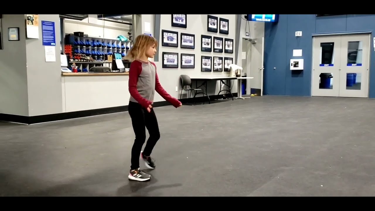 Slow-mo Off-Ice Double Toe - YouTube
