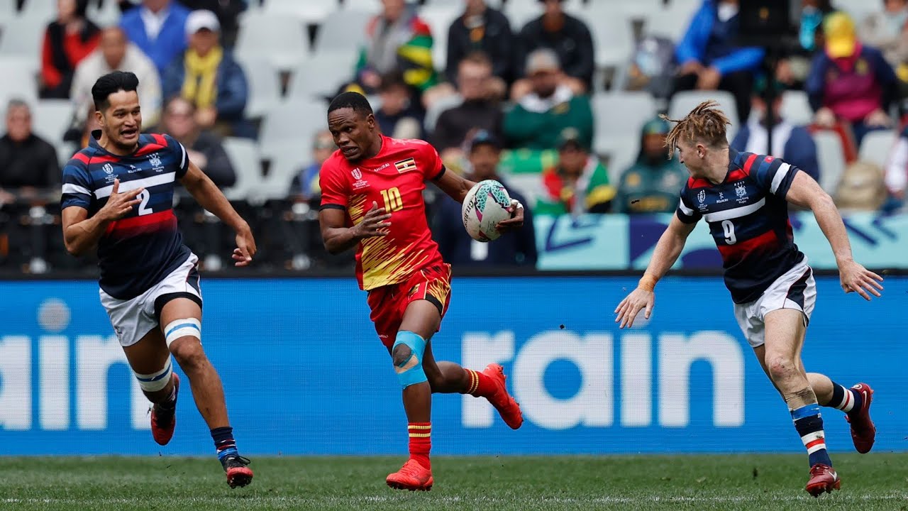 Fans scramble for Rugby Cranes 7s stars | #worldcup #rugby7s - YouTube