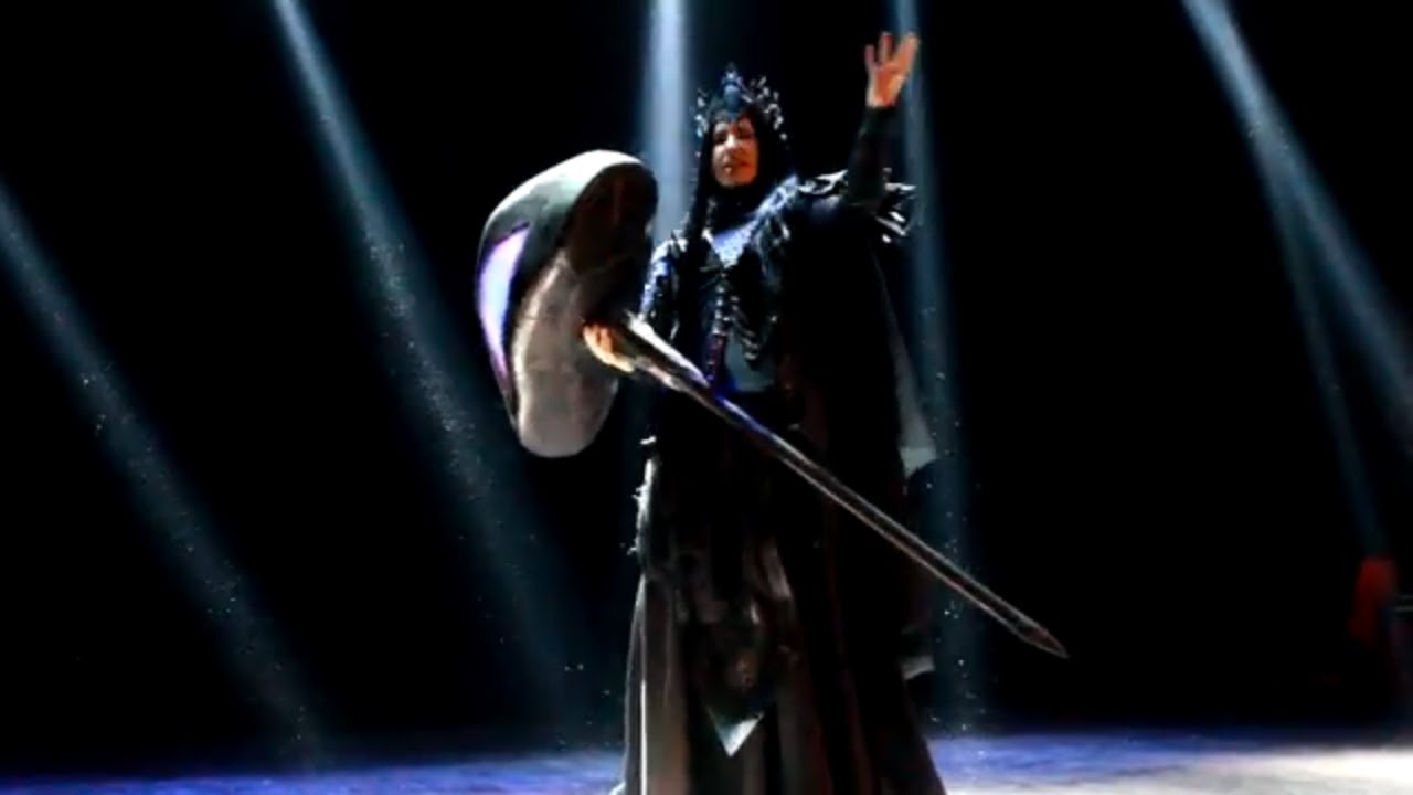 The Silmarillion Melkor and Sauron Cosplay at CosplayRush21 - YouTube