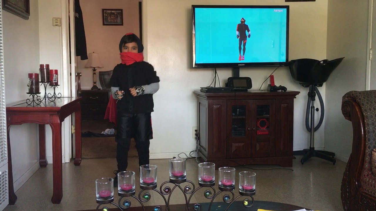 Ikonik cosplay by Axel - YouTube