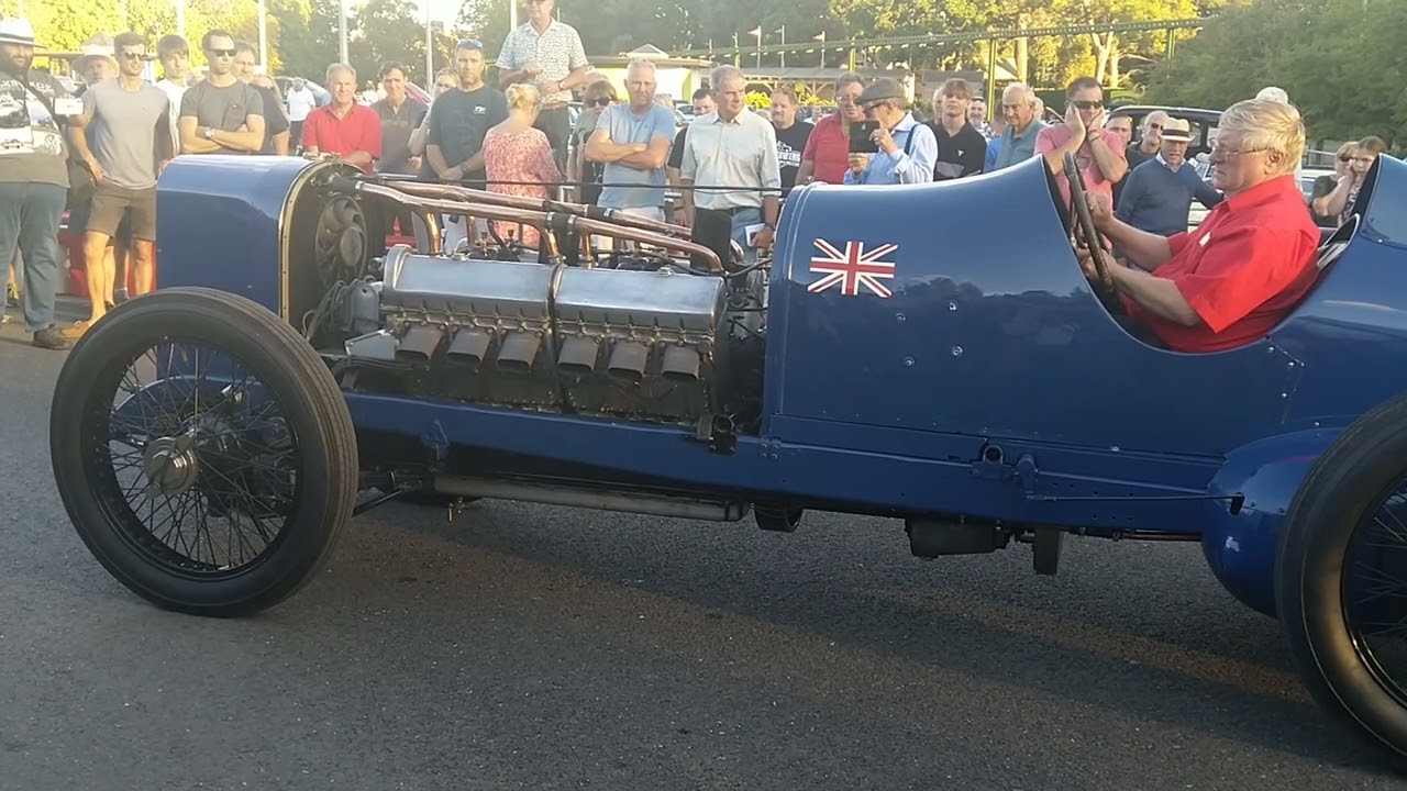 bluebird start up at beaulieu - YouTube