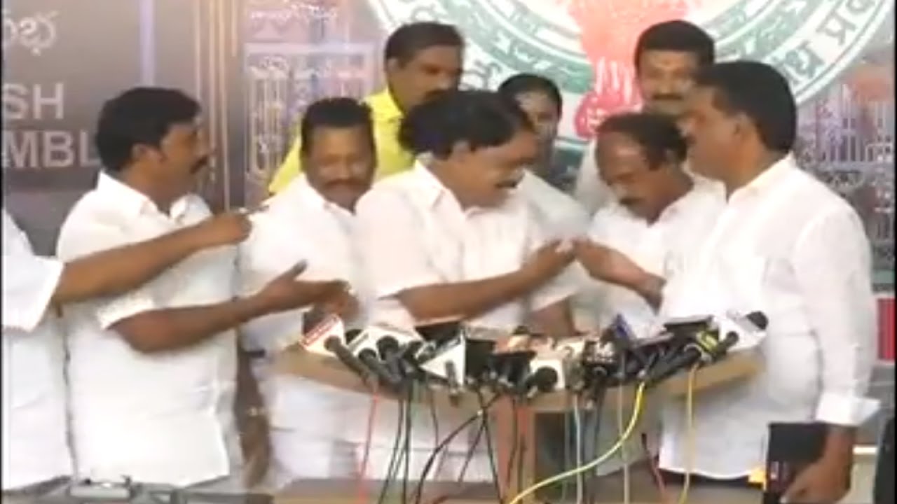 Minister palle Raghunatha Reddy Rude Behavior With YSRCP MLAs - YouTube