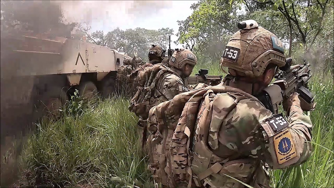 Portuguese Paratroopers In Close Combat During Assault On Rebel Camp In Central African Republic ...
