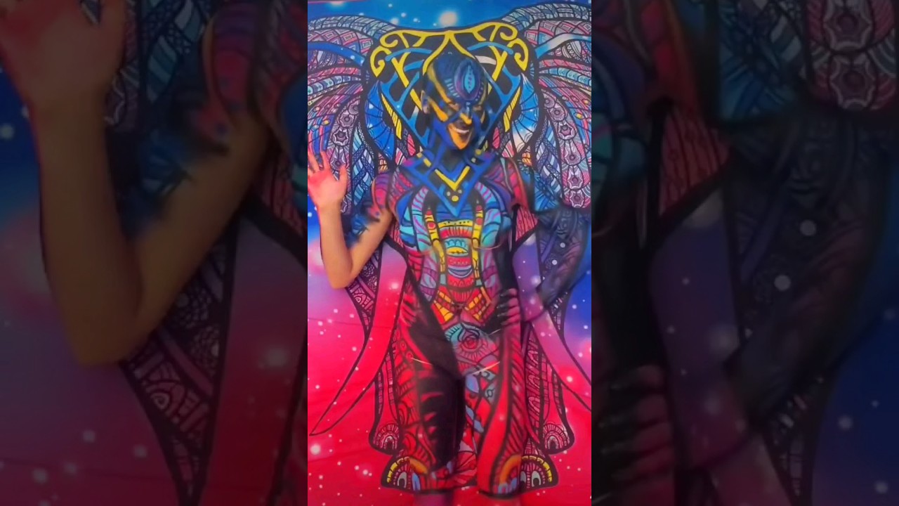 Camouflage body painting, Live performing art #shorts #bodypainting # ...