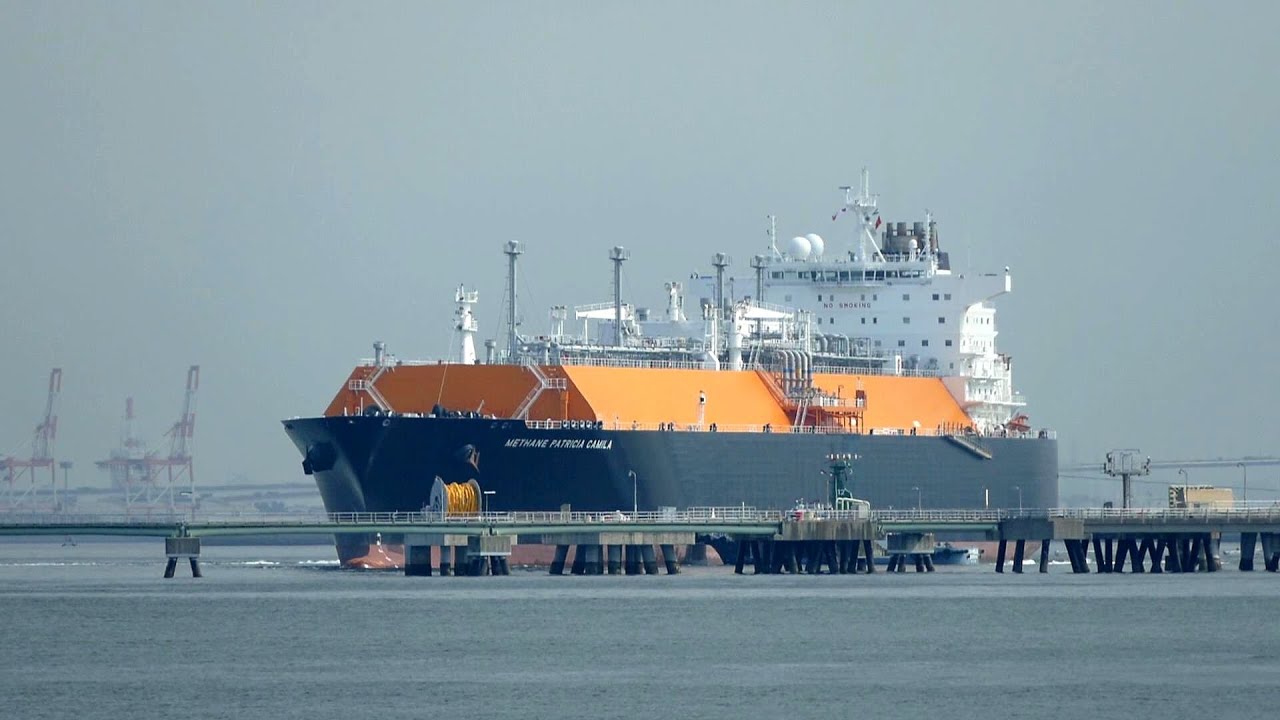 LNG Tanker “METHANE PATRICIA CAMILA” 南浜埠頭離桟 - YouTube