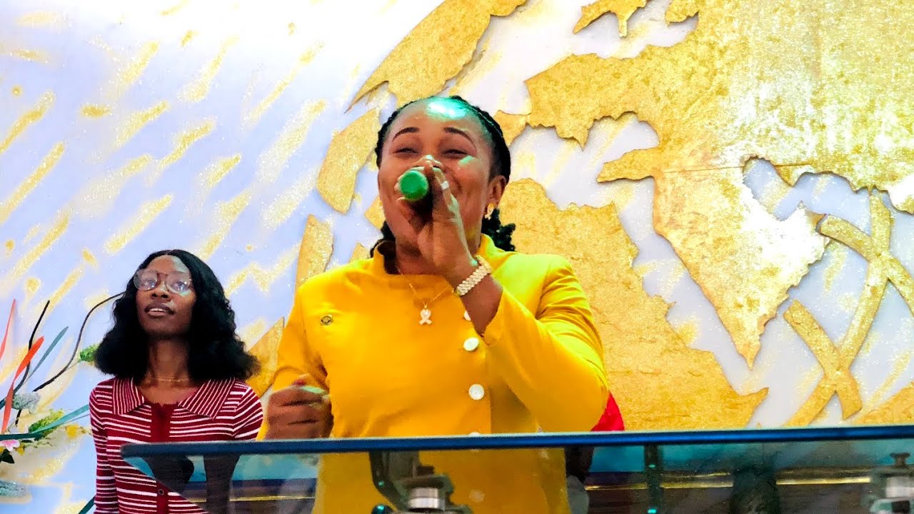 EXTRAVAGANT PRAISE - YouTube