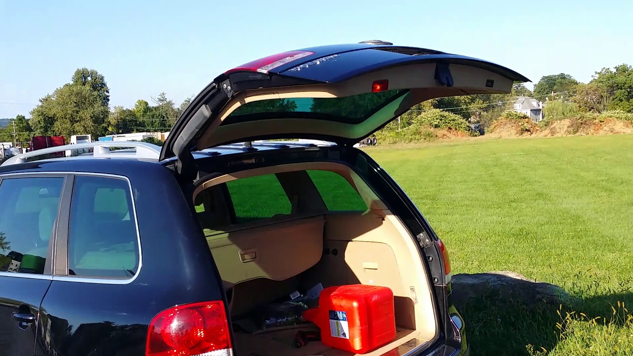 2007 touareg rear hatch motorized - YouTube