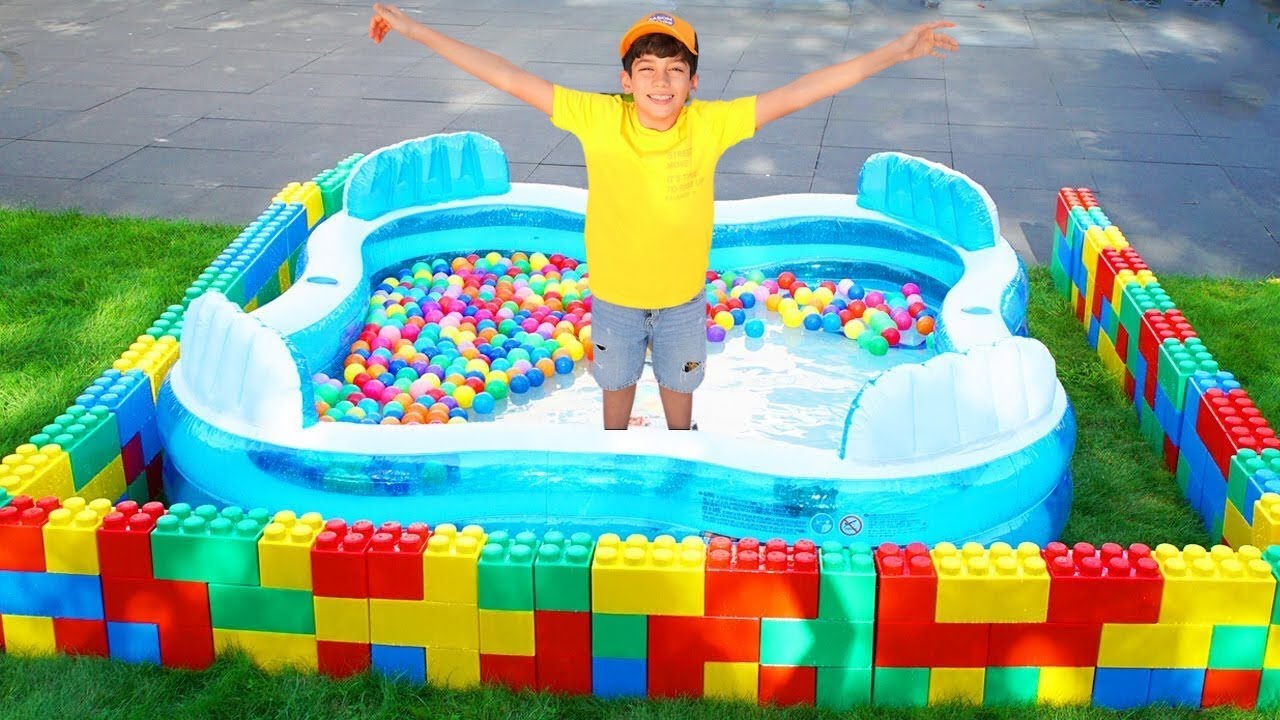 Le avventure di Jason in piscina 🌊 Sfida per i bambini | Jason Vlogs ...