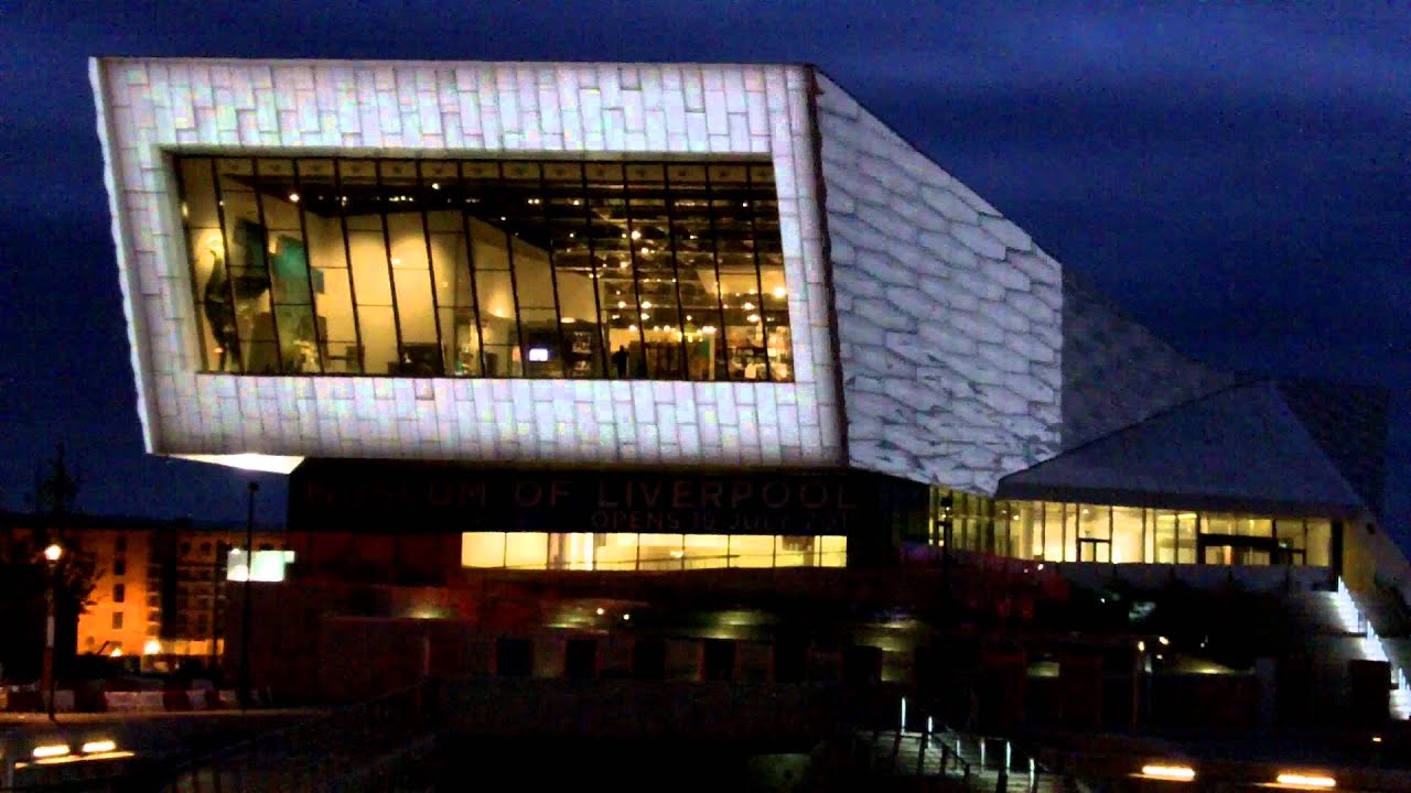 Liverpool Museum 3d projection - YouTube