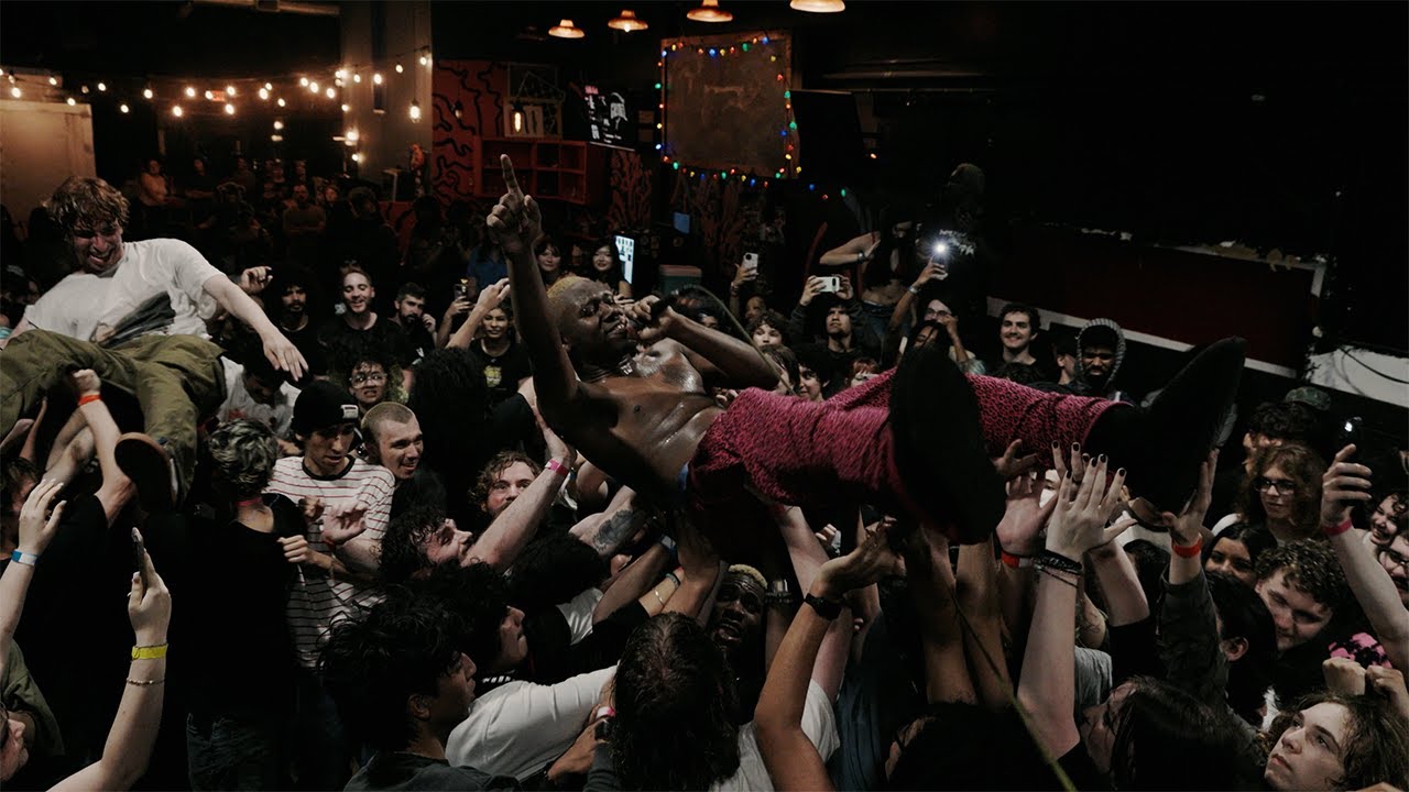 FearDorian - Worth (Junebug) (Official Music Video) - YouTube