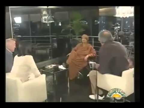 Gaddafi accused of using gold dinars - YouTube