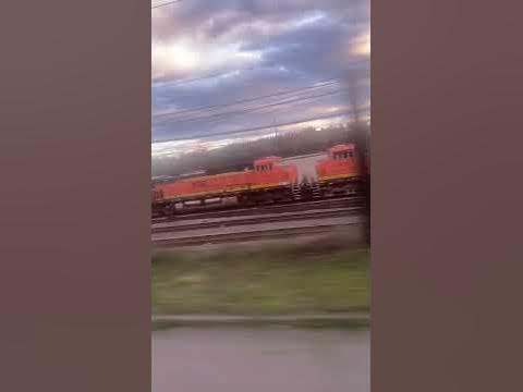 Line of 6 KCS ex BNSF Dash 9’s in Roanoke yard! - YouTube