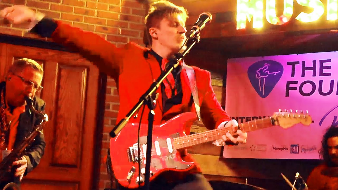 Actually Playing to a Packed Room - YouTube