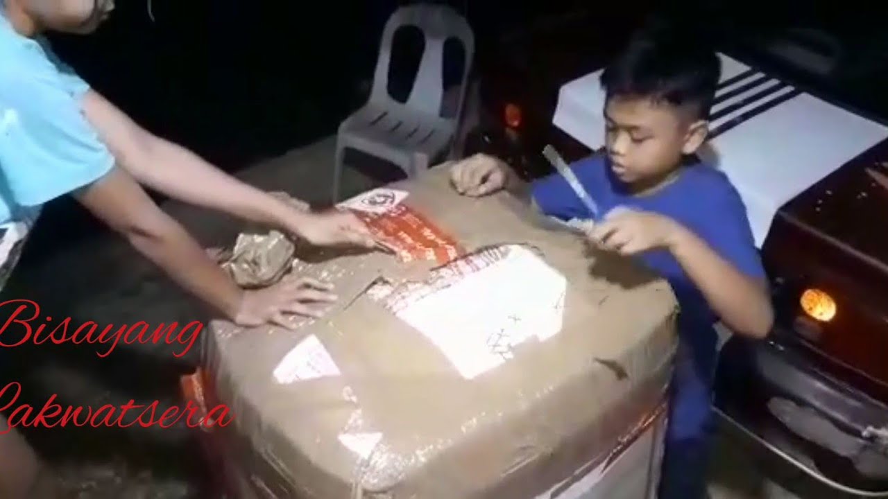 #unboxing BALIKBAYAN BOX #happy #kids #love - YouTube