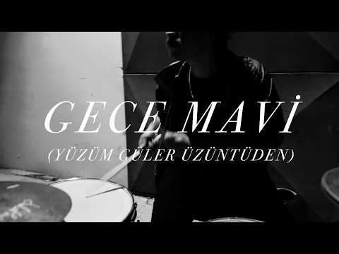 Brek | gece mavi (yüzüm güler üzüntüden)