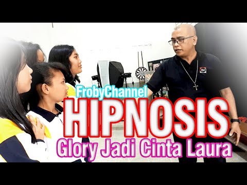 HIPNOTIS SISWI CANTIK, PELUKAN MESRA