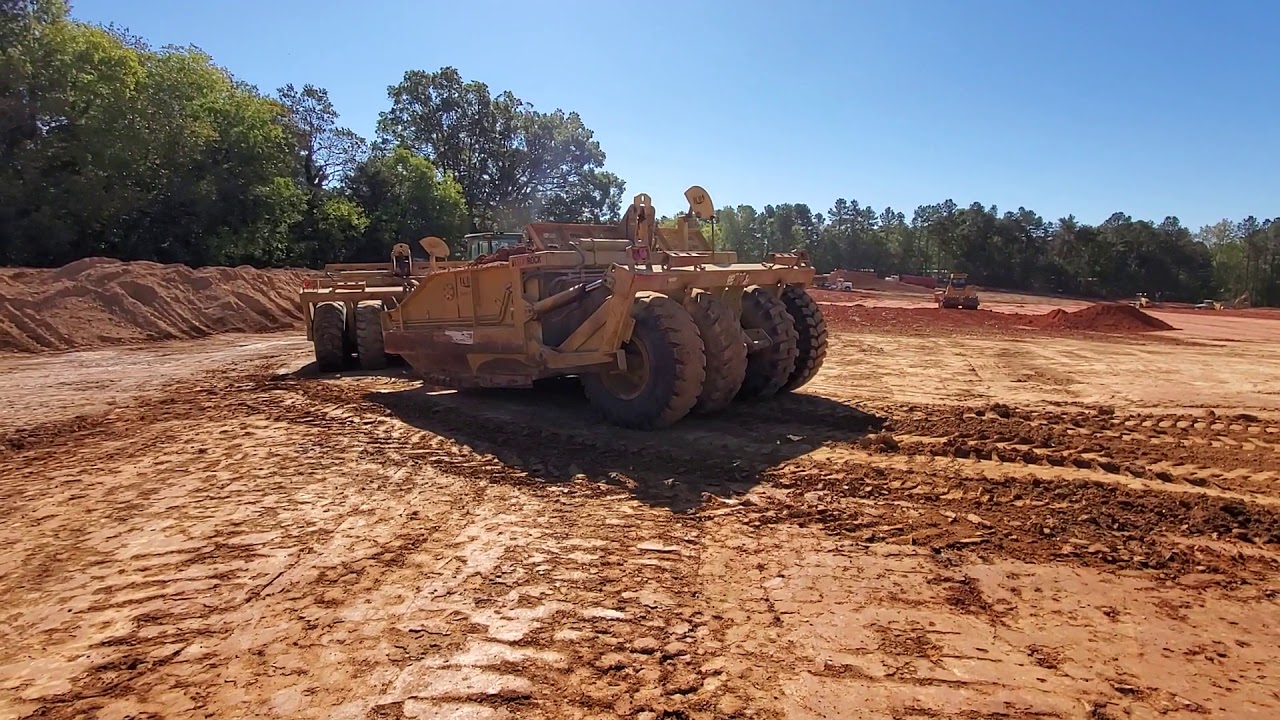 Tractor pan at work - YouTube