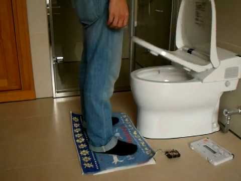 Toilet lid and seat control using an Arduino and a facing direction ...