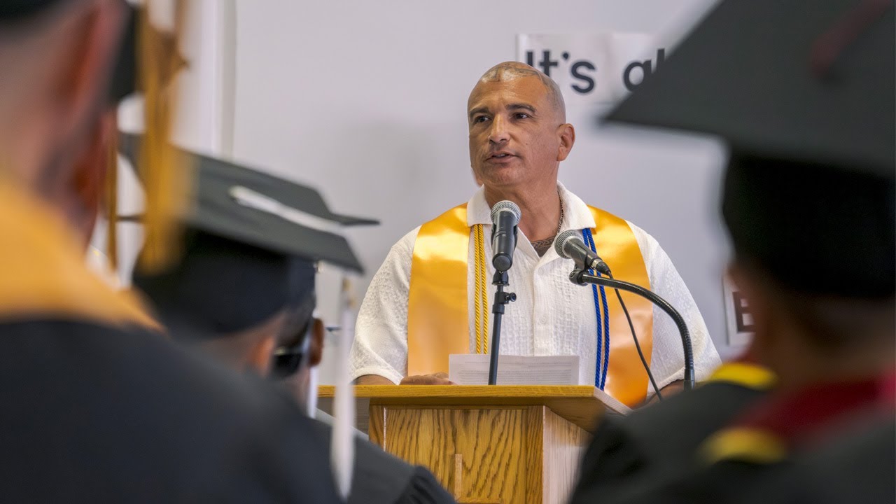Inmates find freedom through their education behind bars - YouTube