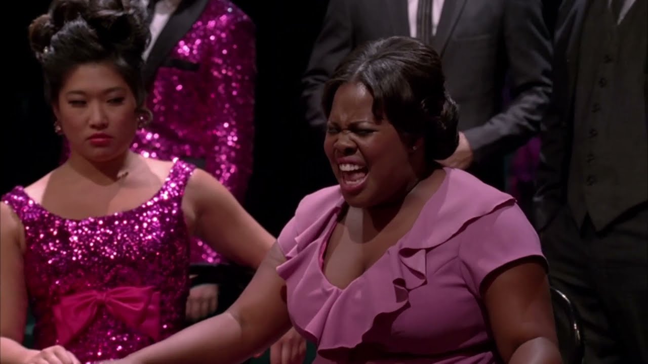 Glee - Full Performance of "It's All Over" // 3x3 - YouTube