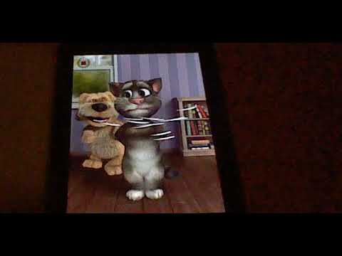 Talking tom ben keep fart and hit tom with a pillow - YouTube