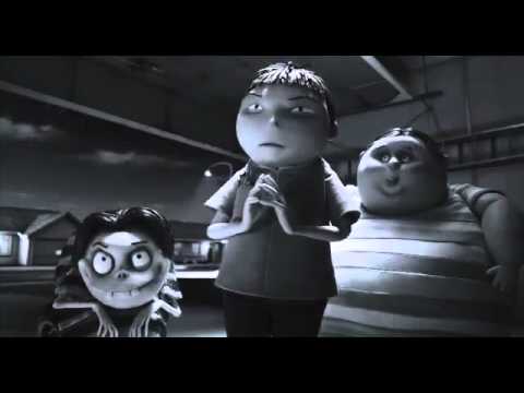 Frankenweenie (Official Trailer)
